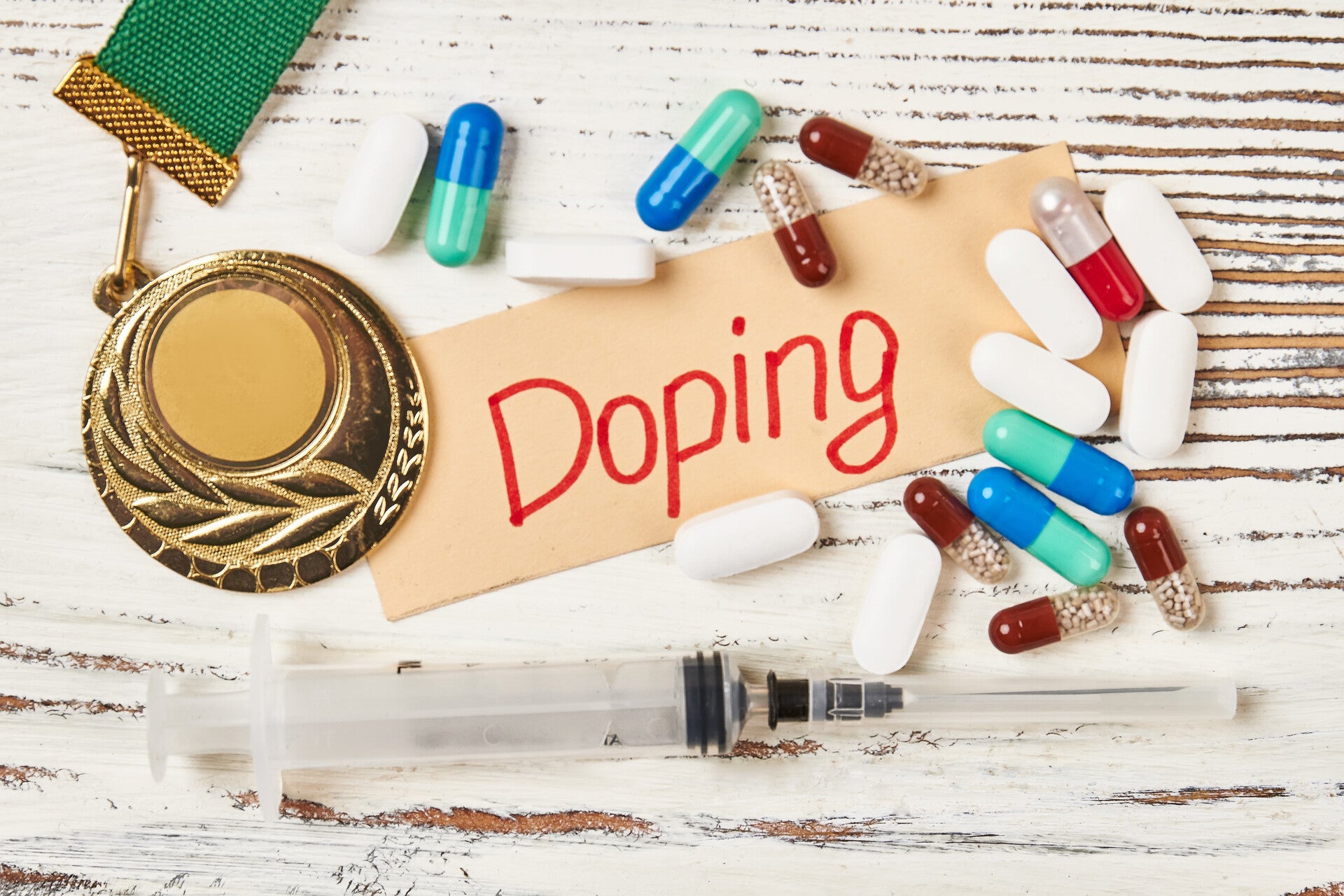 Tutto sul regolamento e il doping nel nuoto – Unycos